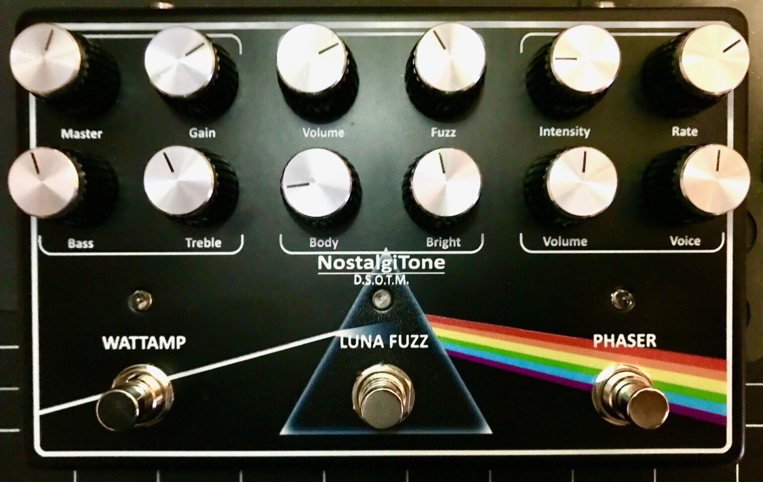 * Brand New * NostalgiTone Finished Pedal DSOTM – GuitarPCB